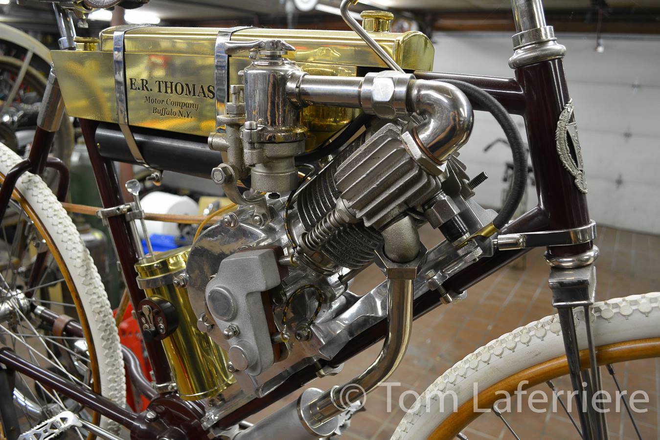 1901 E.R. Thomas Auto Bi - Laferriere Classic Cars