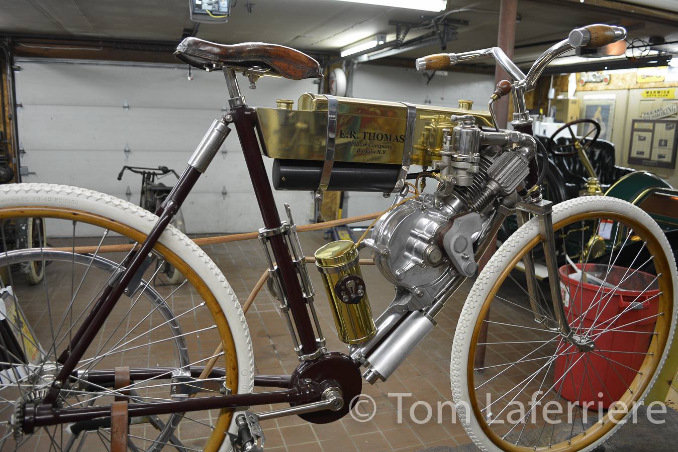 1901 E.R. Thomas Auto Bi - Laferriere Classic Cars